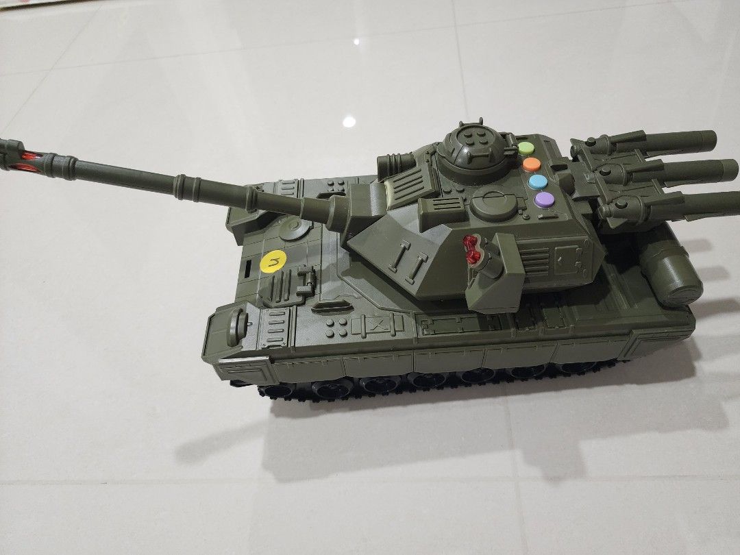 SHAPE-SHIFTING TANK, Hobbies & Toys, Toys & Games on Carousell