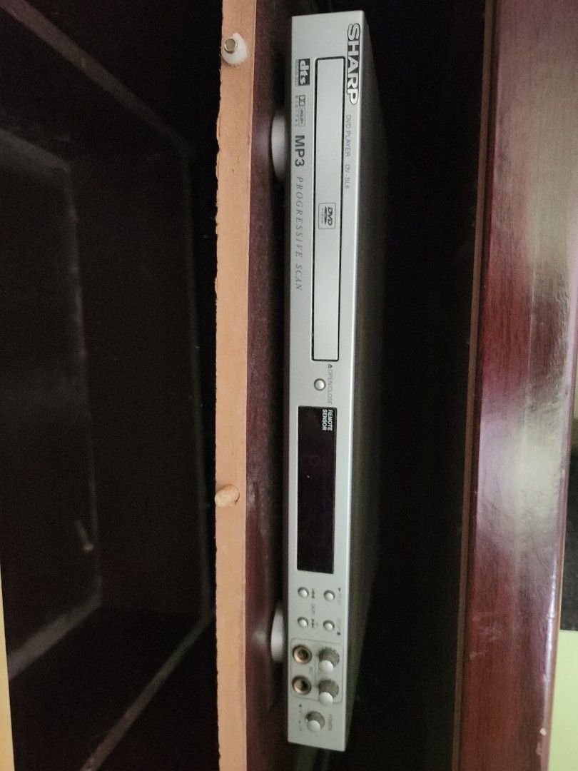 SHARP DVD PLAYER, Audio, Portable Music Players on Carousell