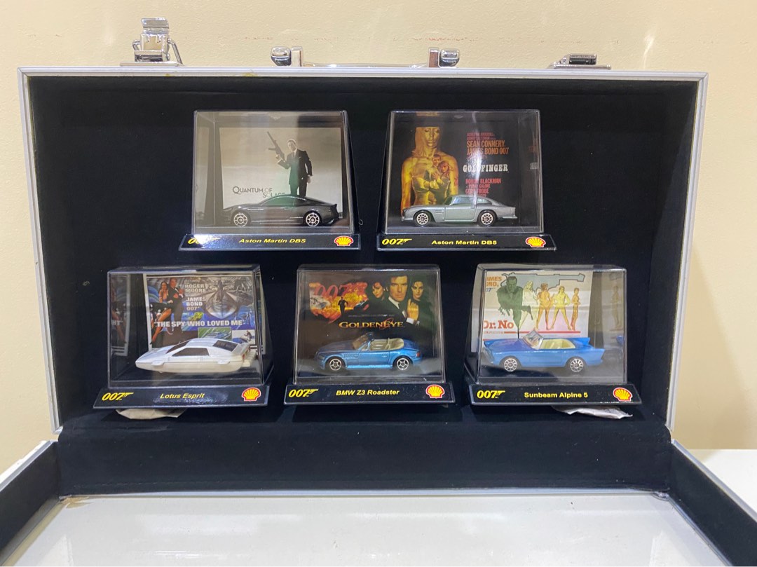SHELL James Bond 007 cars collection with case, Hobbies & Toys ...