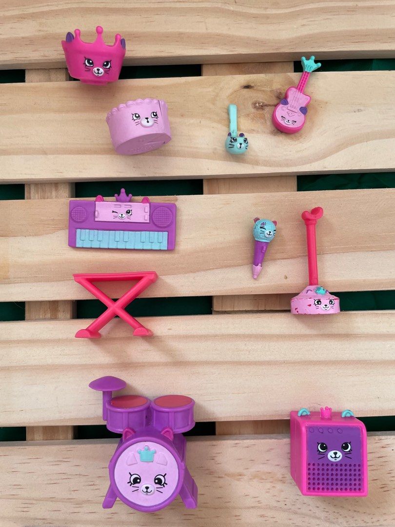 Shopkins Princess Kitty Dance Hall Decorator Pack B3 Php 400, Hobbies ...