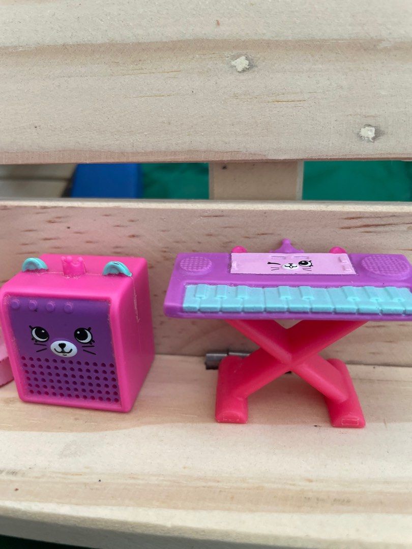 Shopkins Princess Kitty Dance Hall Decorator Pack B3 Php 400, Hobbies ...