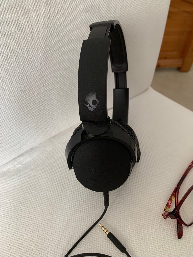 Skullcandy - Riff wired Headphone - S5PXY ( Microphone with call and ...