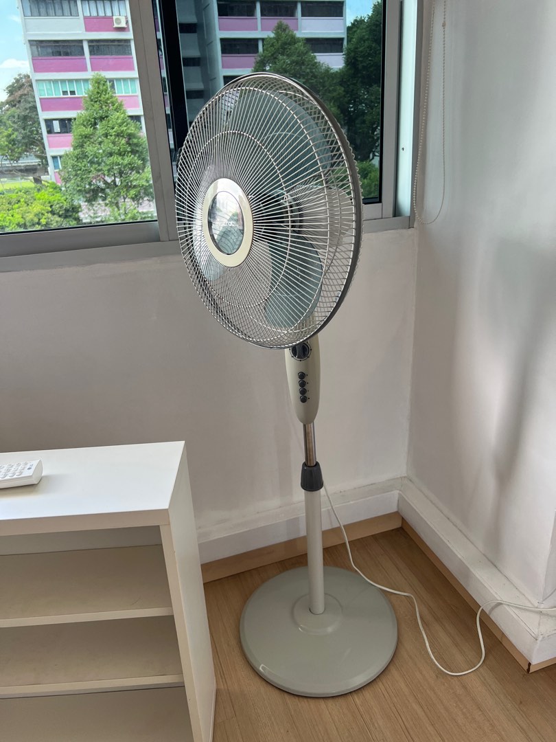 Standing Fan, Furniture & Home Living, Lighting & Fans, Fans on Carousell