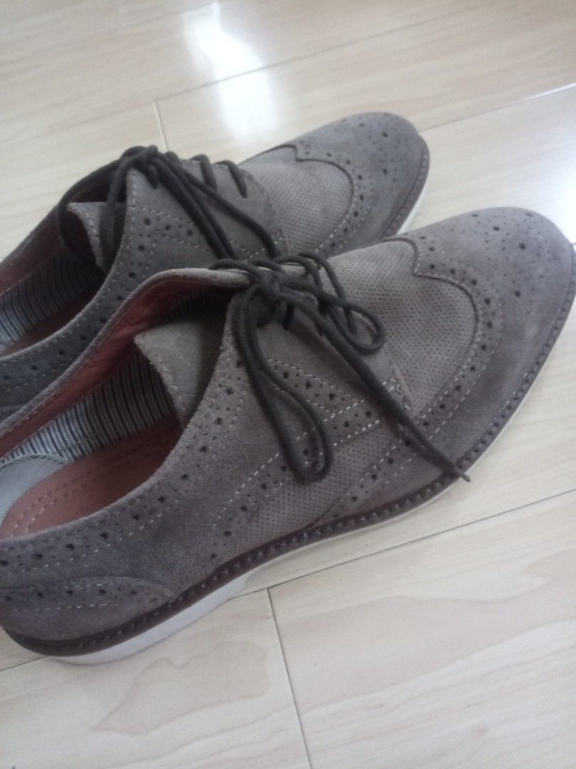 Structure shoes for men brown on Carousell