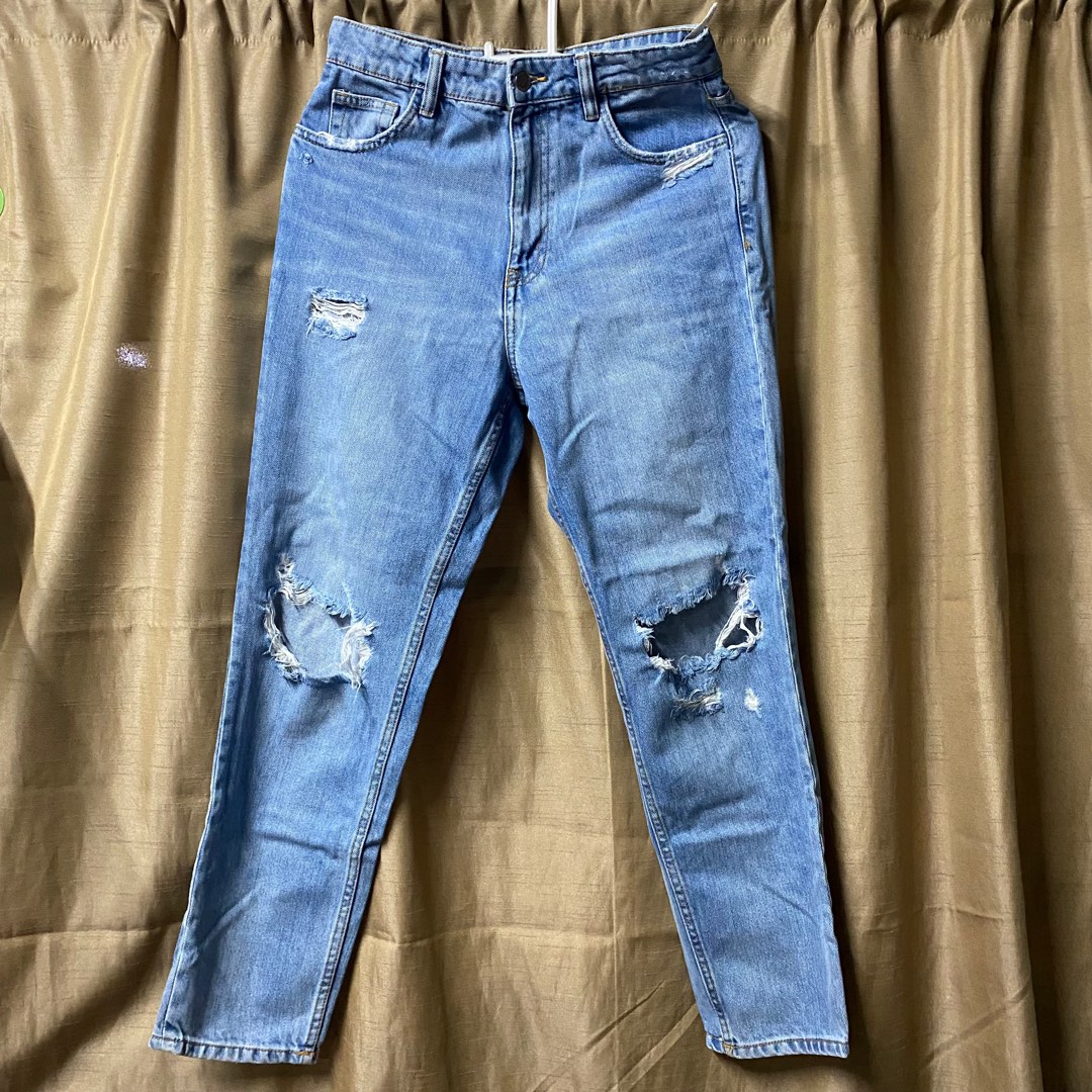 Tattered Jeans, Women's Fashion, Bottoms, Jeans on Carousell