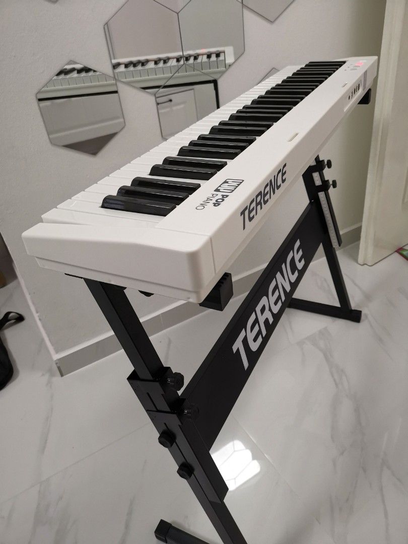Terence Smart Electronic 61 Keys 22mm Piano Keyboard, Hobbies & Toys, Music & Media, Musical ...