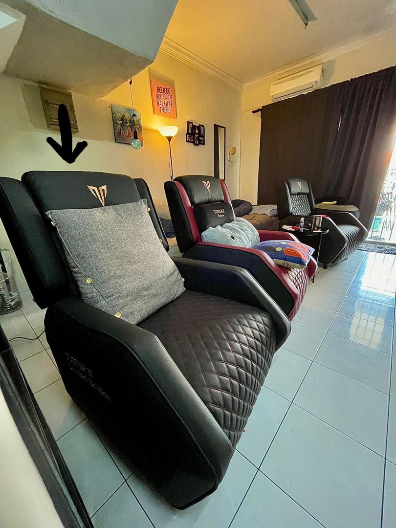 Tomaz Recliner Limited Edition (Left ONE), Furniture & Home Living, Furniture, Sofas on Carousell