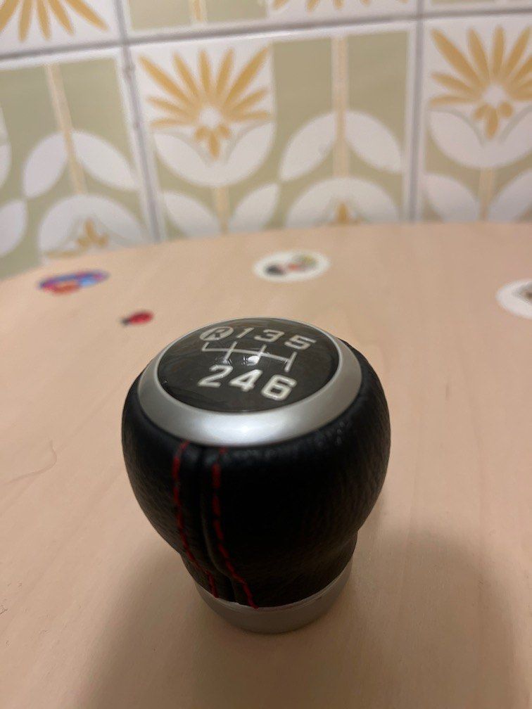 Toyota GT86 OEM Manual Gear Knob, 汽車配件, 其他 - Carousell