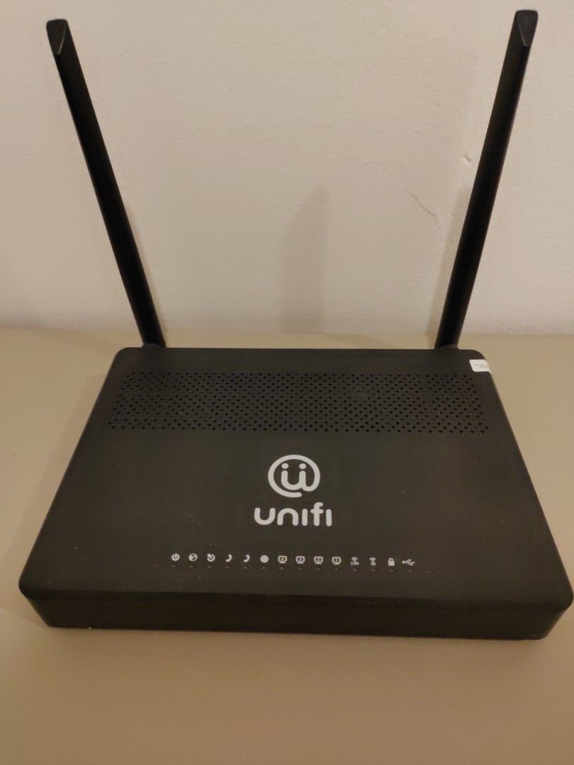 Unifi maxis modem router to dispose, Computers & Tech, Parts ...