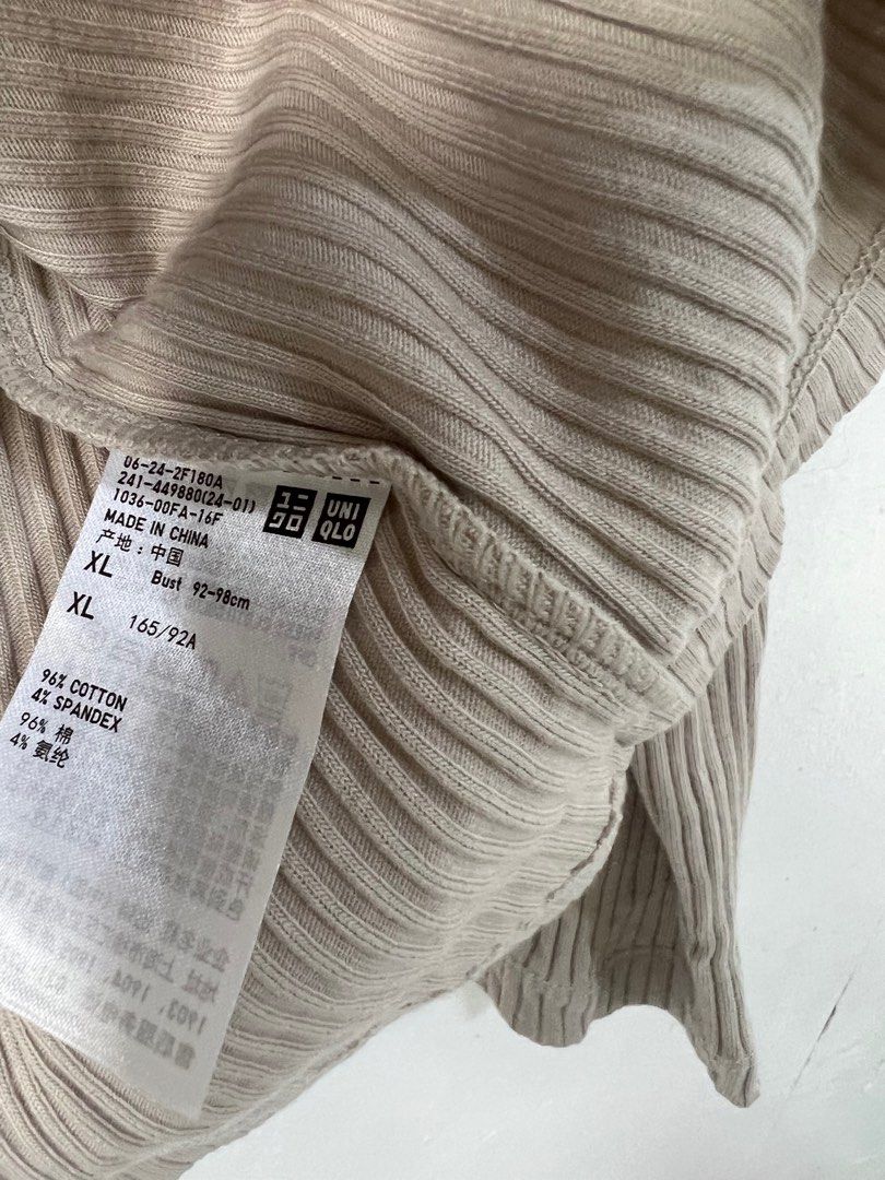 UNIQLO ribbed mock top, Women's Fashion, Tops, Shirts on Carousell