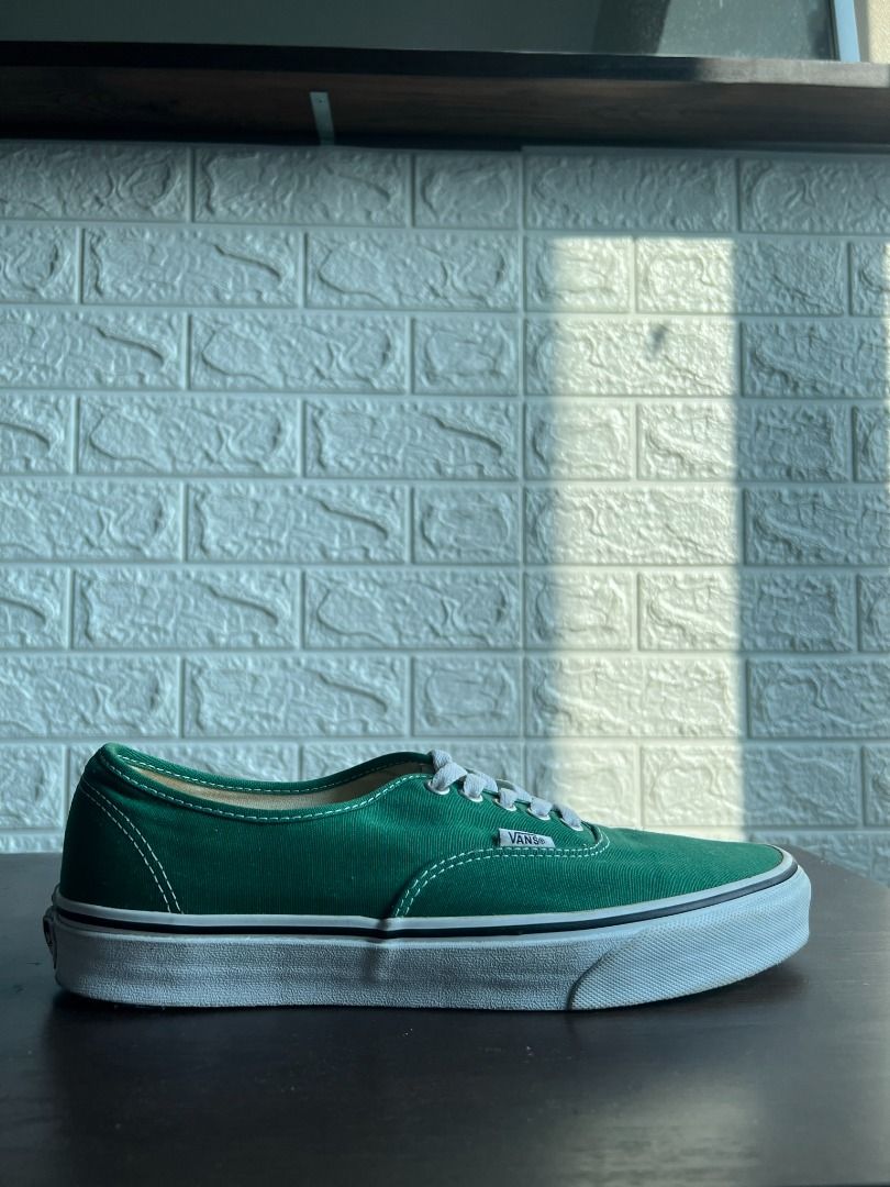 VANS AUTHENTIC AVOCADO GREEN LOWCUT, Men's Fashion, Footwear, Sneakers ...