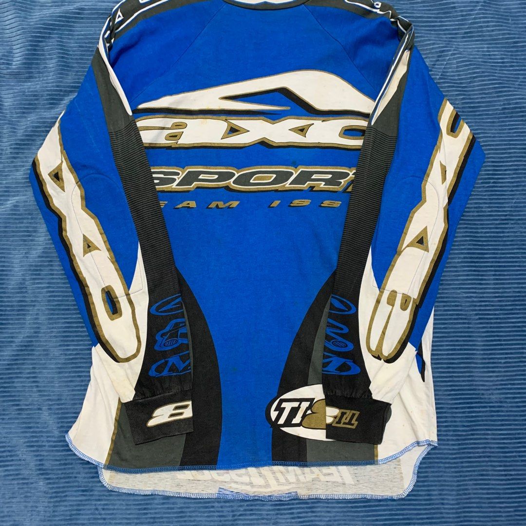 vintage 1997 axo sport, Luxury, Apparel on Carousell