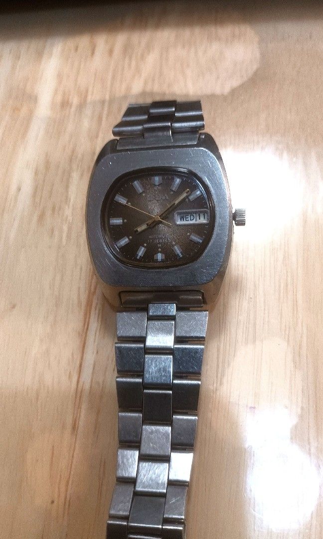 Vintage Urika TV dial automatic, Men's Fashion, Watches & Accessories ...