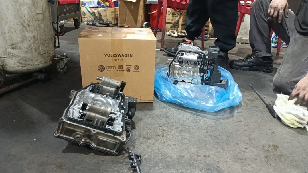 Volkswagen Golf Mechatronics Unit, Car Accessories, Car Workshops ...