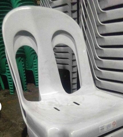 WHITE HANNITA MONOBLOCK CHAIRS - To Maybunga Pasig, Furniture & Home ...