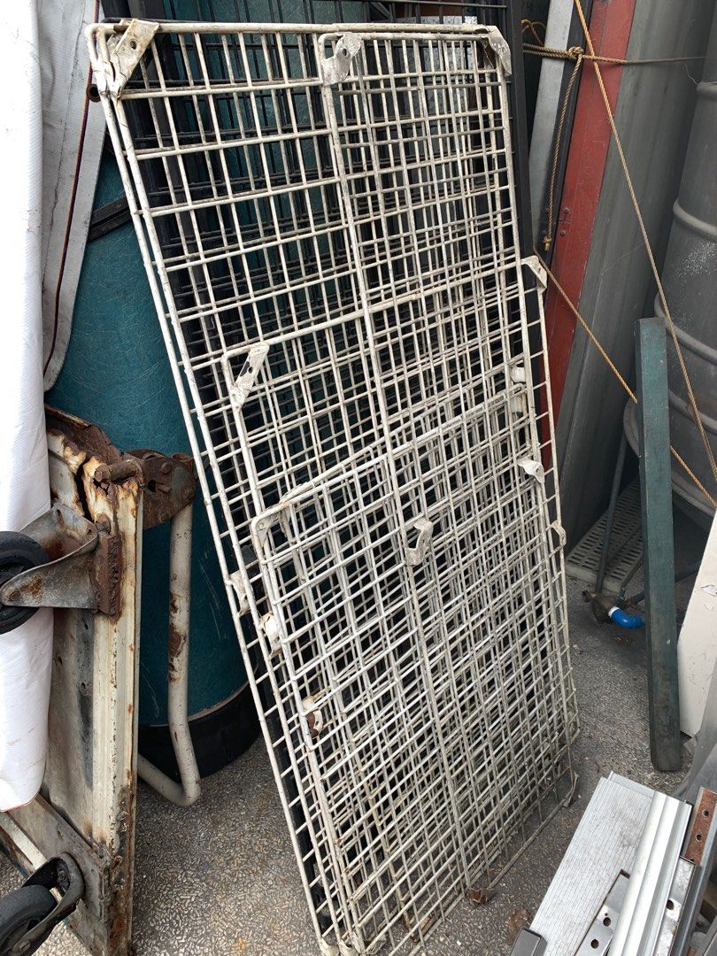 Wire mesh display, Everything Else, Others on Carousell