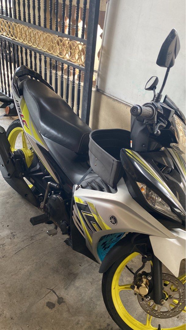 Yamaha lc v5, Motorbikes on Carousell