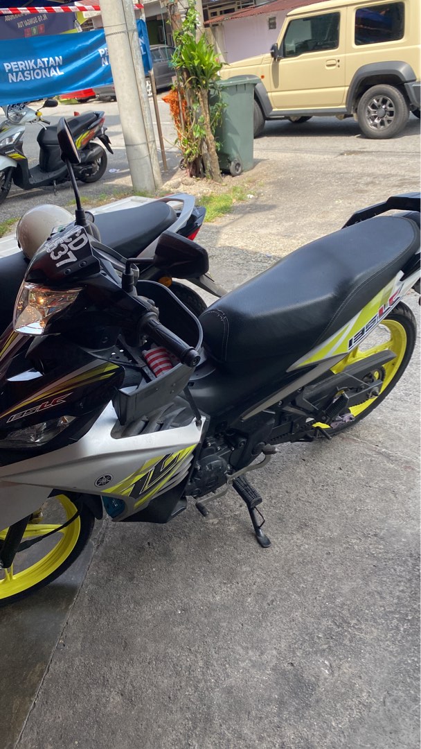 Yamaha lc v5, Motorbikes on Carousell