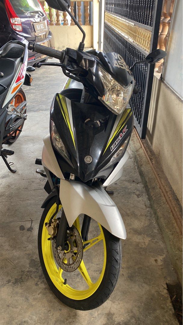 Yamaha lc v5, Motorbikes on Carousell