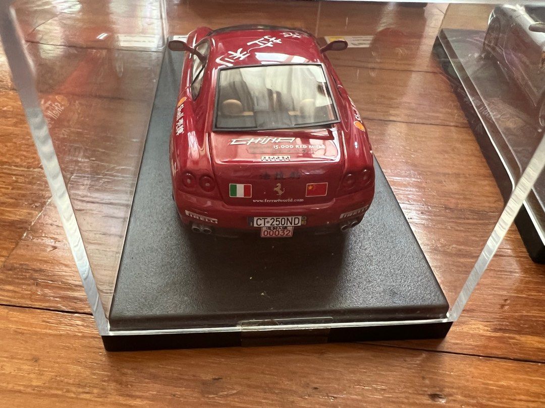 1/43 Looksmart Ferrari 612 Scaglietti 15000 Red Miles Tour LS155A ...