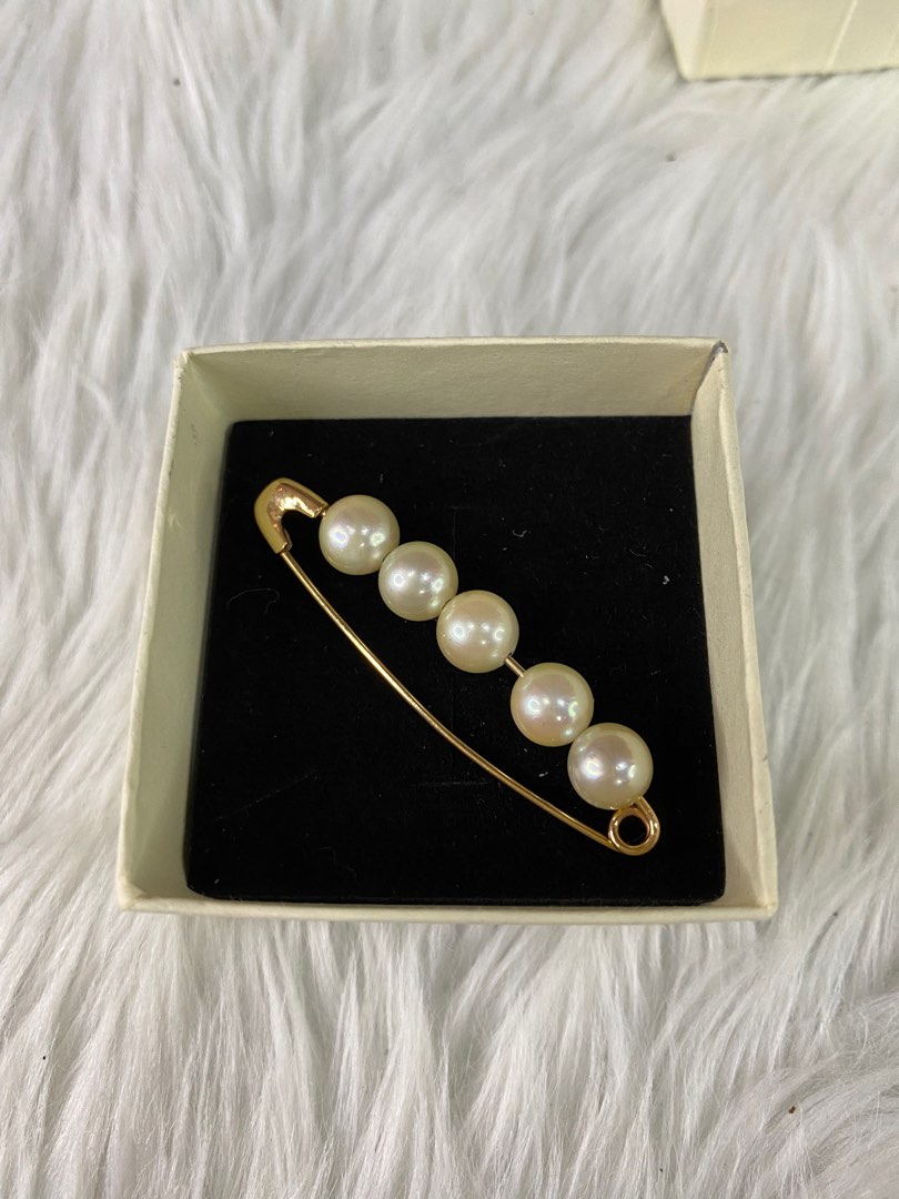 18K JAPAN GOLD PERDIBLE PIN WITH AKOYA PEARL, Women's Fashion, Jewelry ...