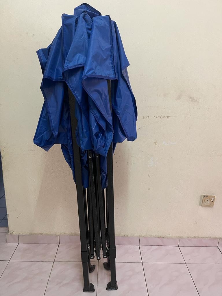 2nd hand canopy 10'x10', Furniture & Home Living, Furniture, Tables ...