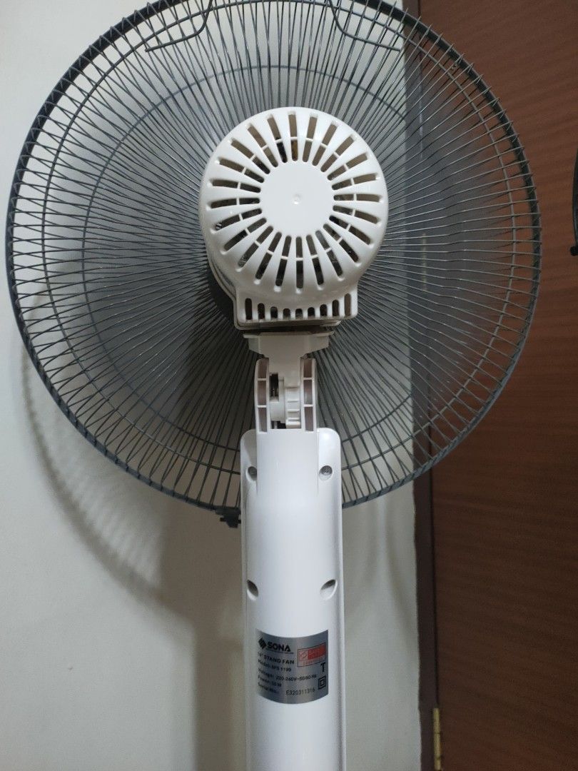 2workingfans$20, Mitsubishi fan , Sona fan , standing fans , electric ...