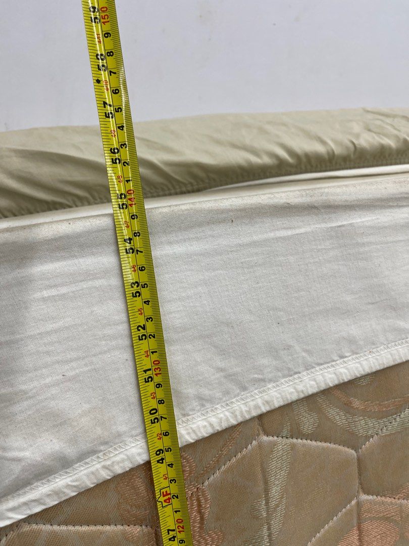 六尺三寸長大雙人床褥 6 feets 3 long big double bed Mattress Airland 6 to 8 inches thick 六至八寸厚，四尺半闊、共有兩件 W ...