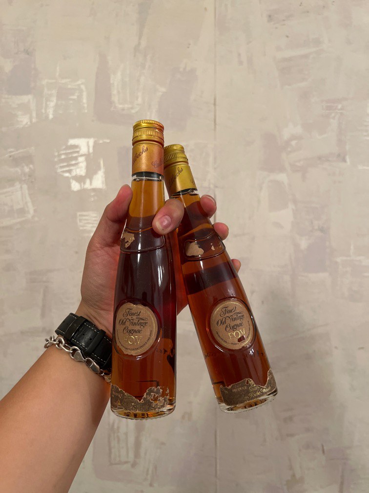 長頸 FOV Finest Old Vintage Cognac $1700/1, 嘢食 & 嘢飲, 酒精飲料 - Carousell