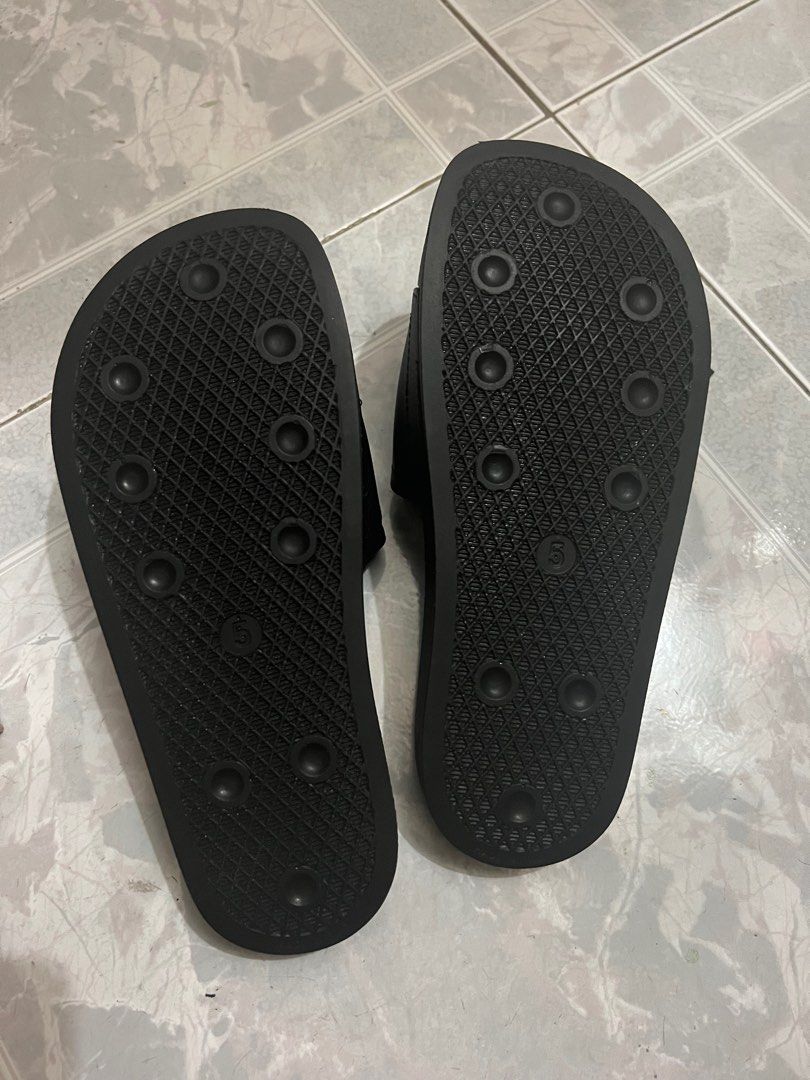 Adidas Y3 slides, Men's Fashion, Footwear, Flipflops and Slides on ...