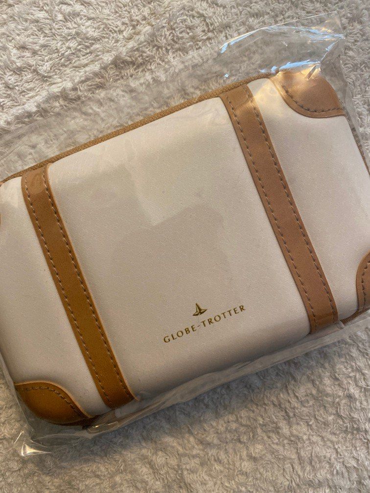 ANA Business Class amenity kit, Women's Fashion, Bags & Wallets, Purses ...