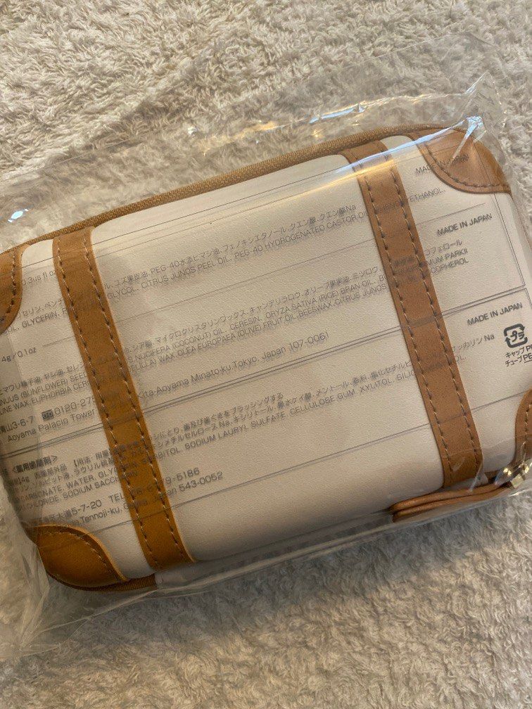 ANA Business Class amenity kit, Women's Fashion, Bags & Wallets, Purses ...