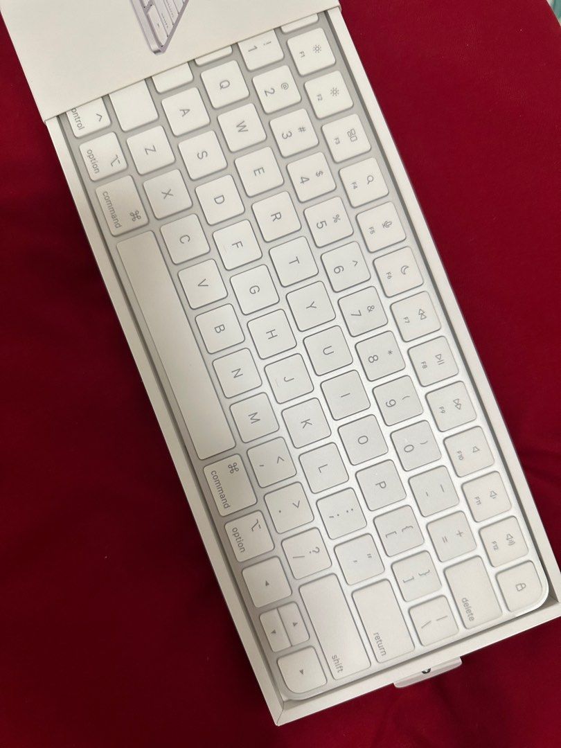 Apple Magic Keyboard - US English (Original), Computers & Tech, Parts ...