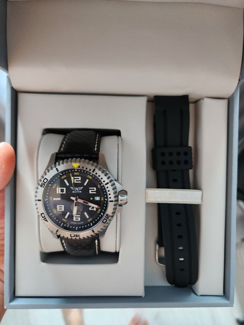 Aviator SAF MR Watch with extra strap, Luxury, Watches on Carousell