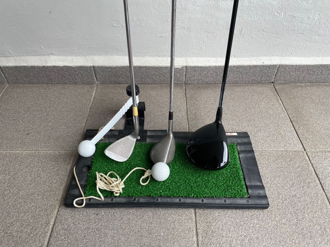 Beginner Golf set. Golf practice mat, Sports Equipment, Sports & Games ...