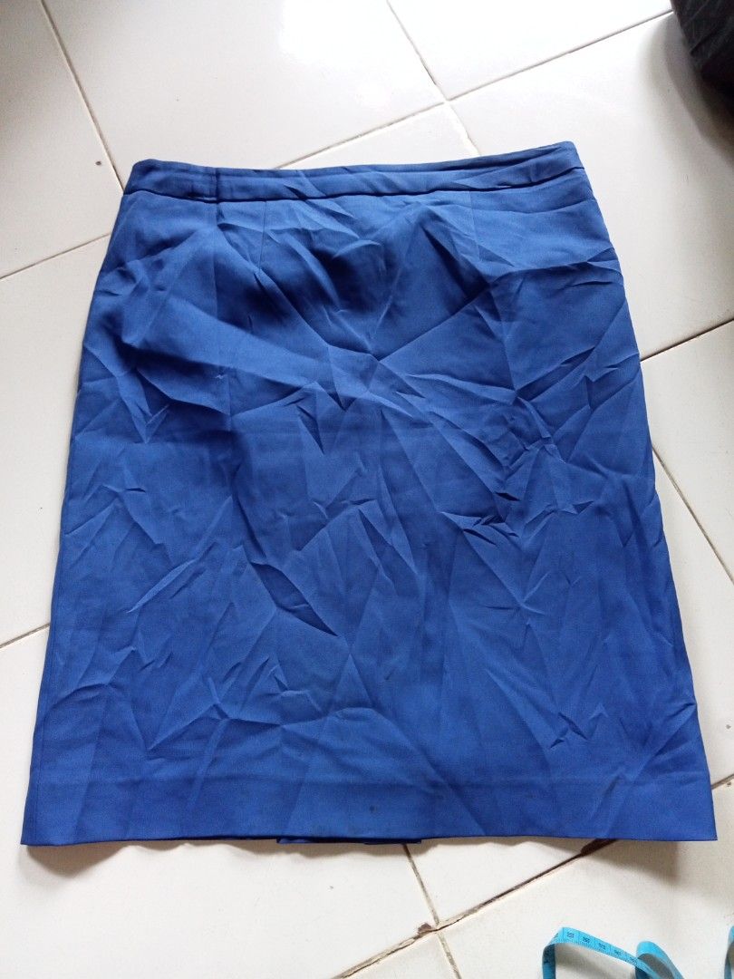 Biru bca skirt, Fesyen Wanita, Pakaian Wanita, Bawahan di Carousell