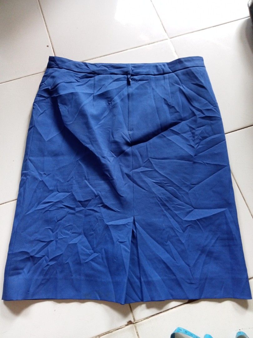 Biru bca skirt, Fesyen Wanita, Pakaian Wanita, Bawahan di Carousell