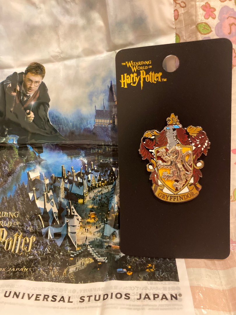 Brand New Universal Studios Harry Potter pin 全新 環球影城 哈利波特 襟章, 興趣及遊戲, 收藏 ...
