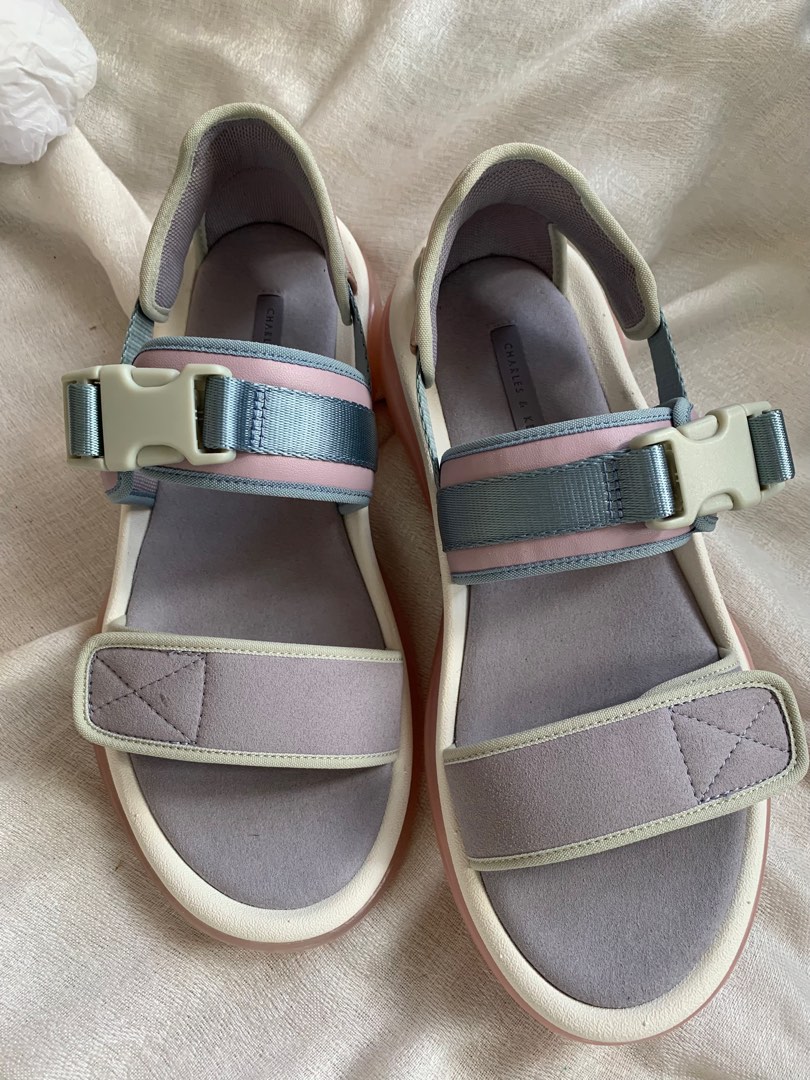 Charles and Keith open toe sandals, Women's Fashion, Footwear, Flats ...