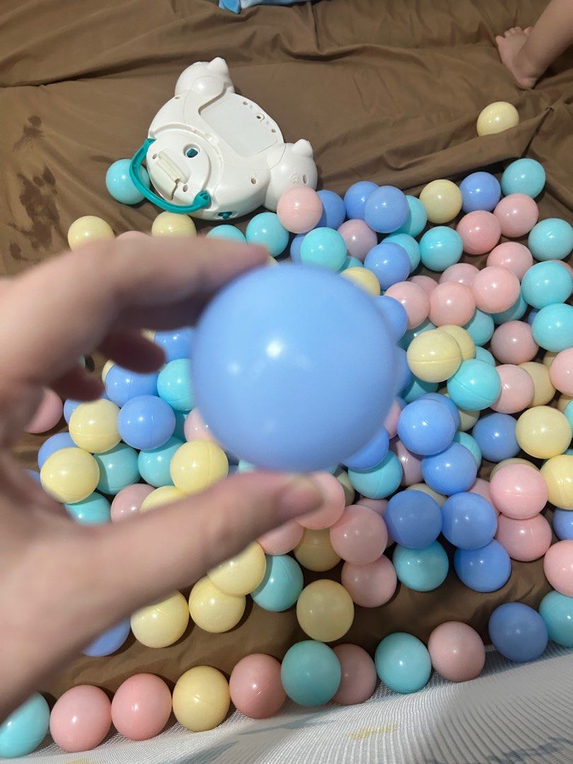 Colorful Playpen Soft Plastic pit Balls 200, Hobbies & Toys, Toys ...
