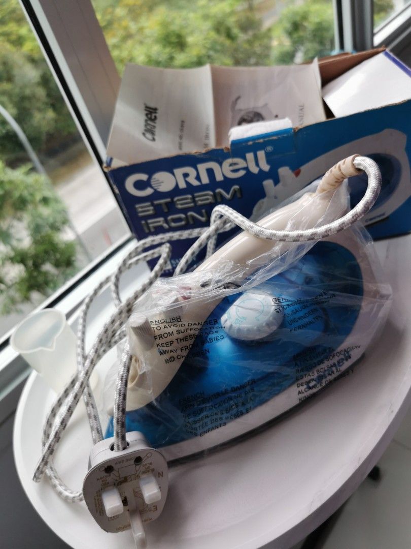 Cornell Iron, TV & Home Appliances, Irons & Steamers on Carousell