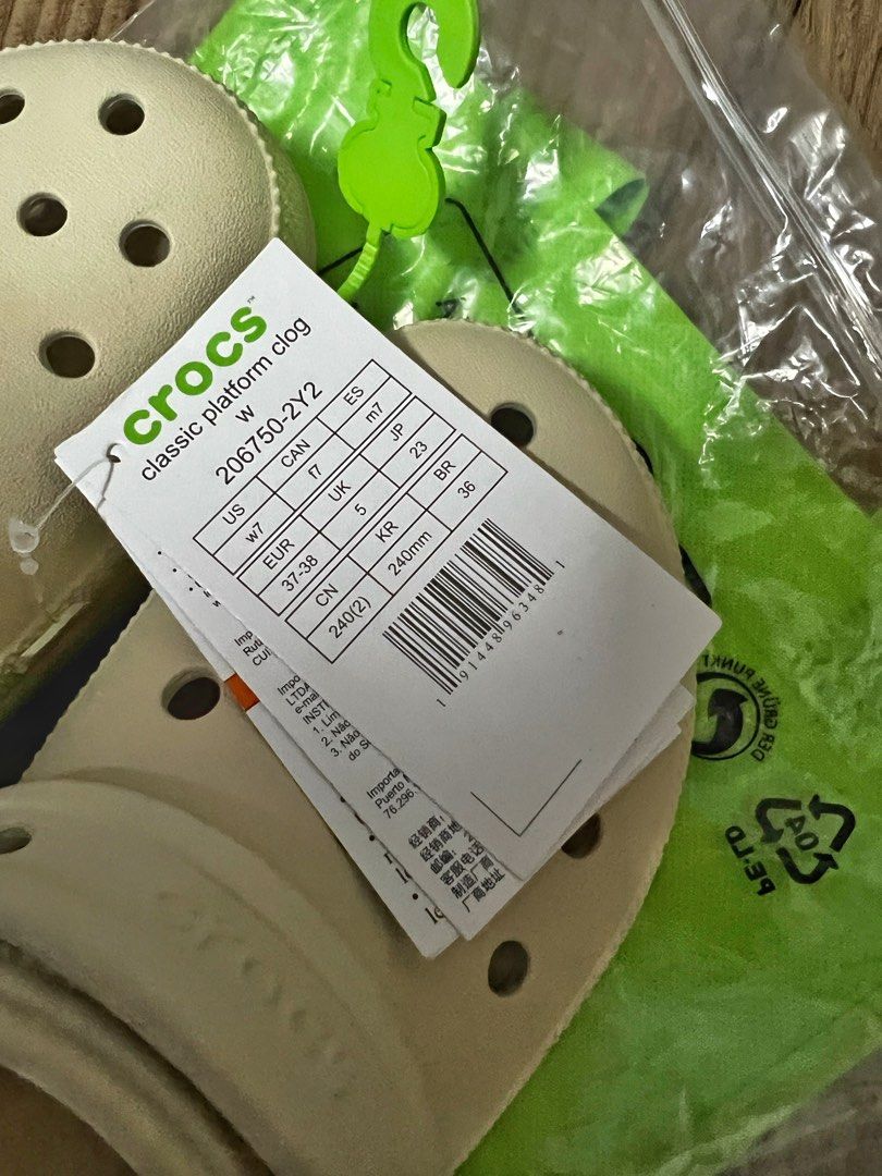 Crocs classic platform in bone size W7, Women's Fashion, Footwear ...