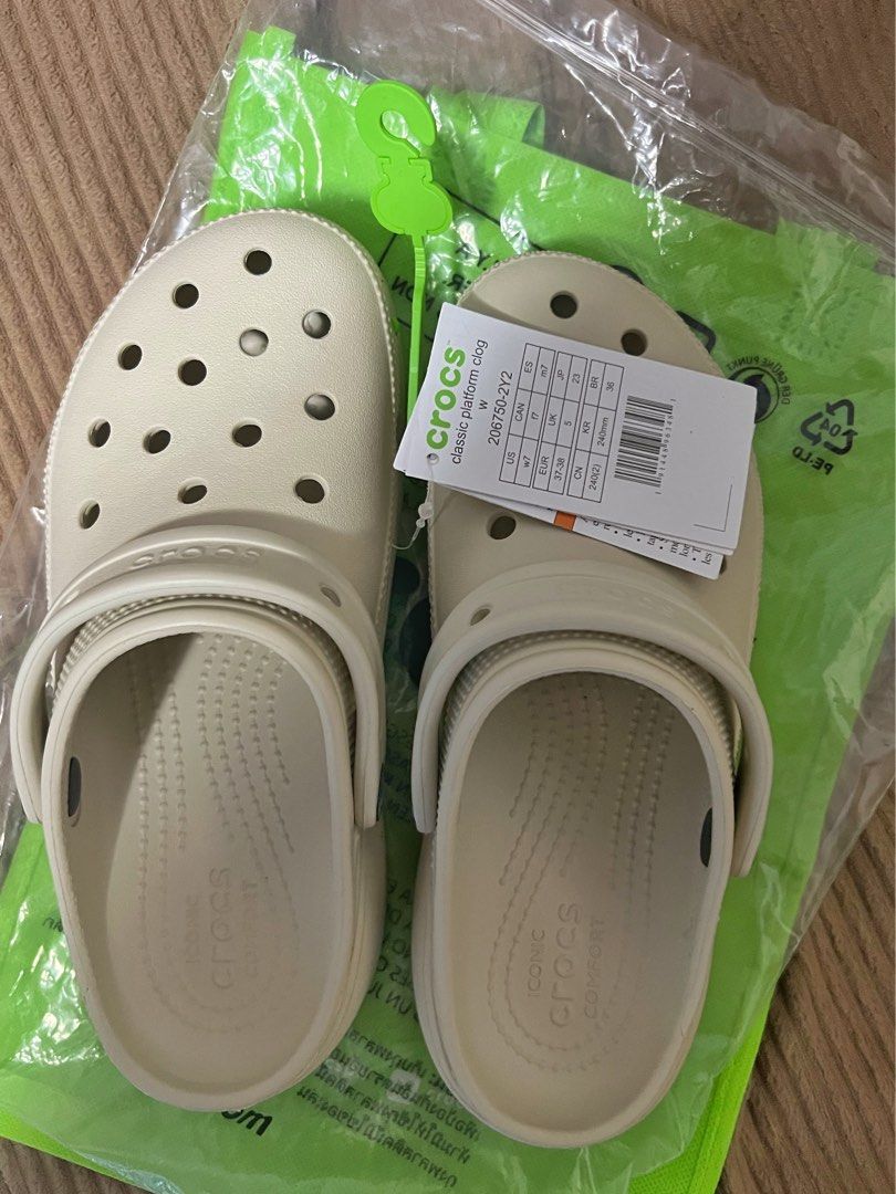 Crocs classic platform in bone size W7, Women's Fashion, Footwear ...