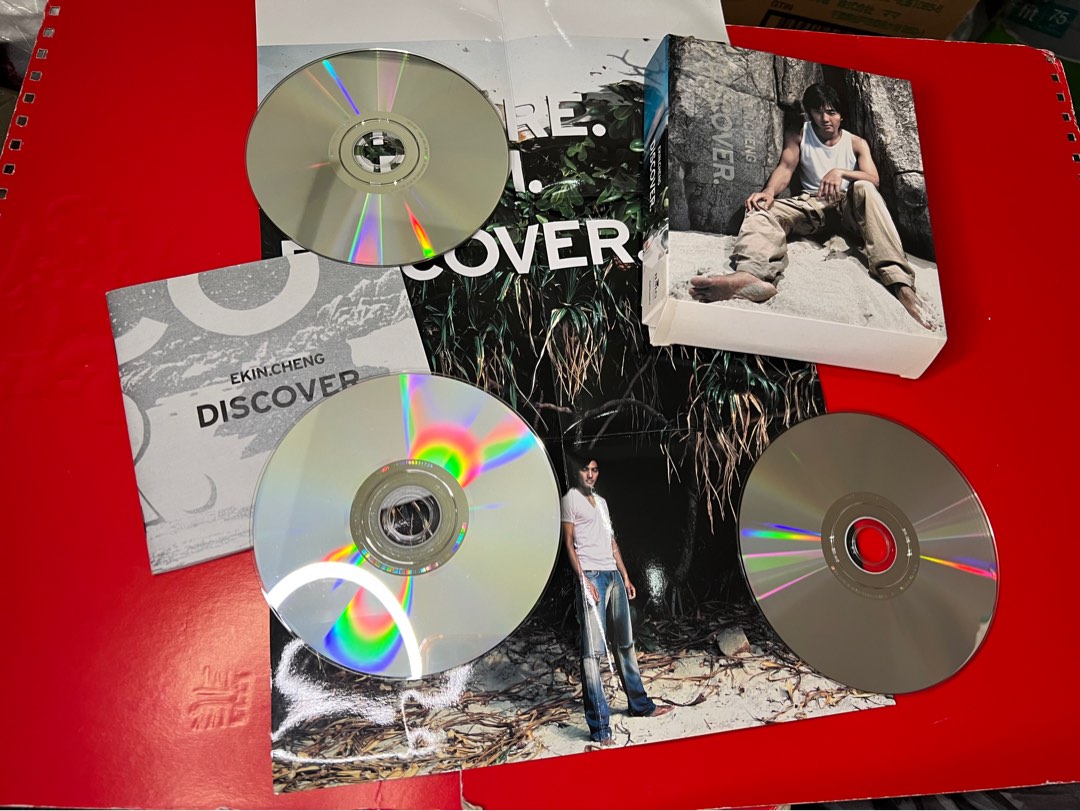 鄭伊健Discover (新曲+精選)2CD+VCD 2004年齊內頁, 興趣及遊戲, 音樂、樂器 & 配件, 音樂與媒體 - CD 及 DVD - Carousell