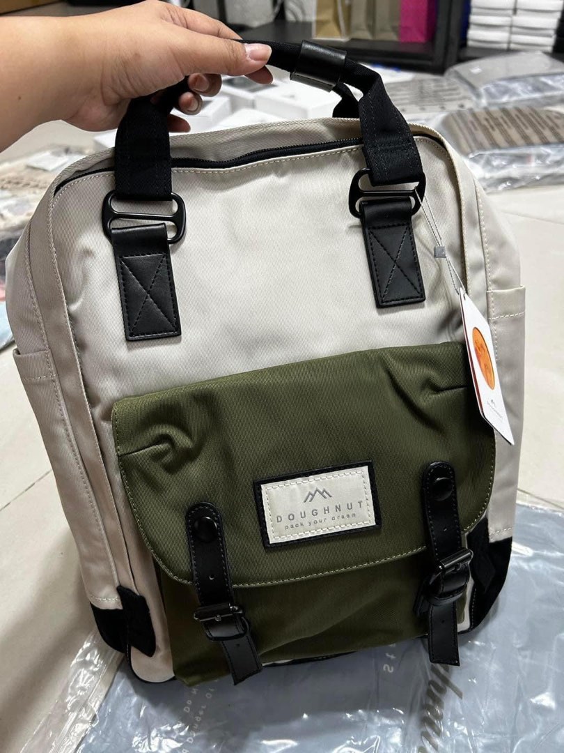 Doughnut Backpack, Women's Fashion, Bags & Wallets, Backpacks on Carousell