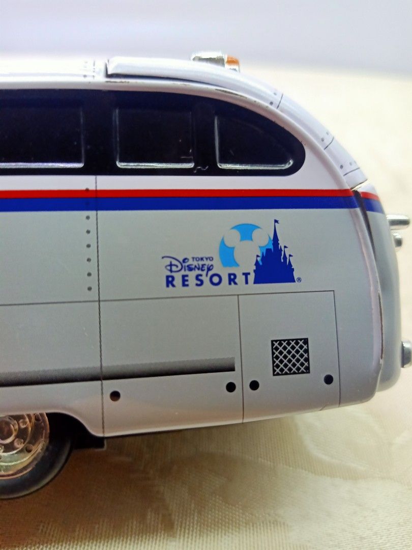Tomy Tokyo Disney Resort Cruiser 1:126 scale toy Bus 495 *Y111B ...