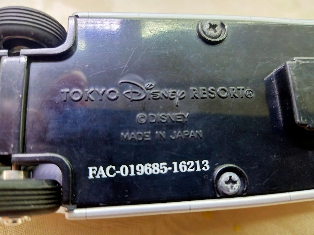 Tomy Tokyo Disney Resort Cruiser 1:126 scale toy Bus 495 *Y111B, Hobbies & Toys, Toys & Games on ...