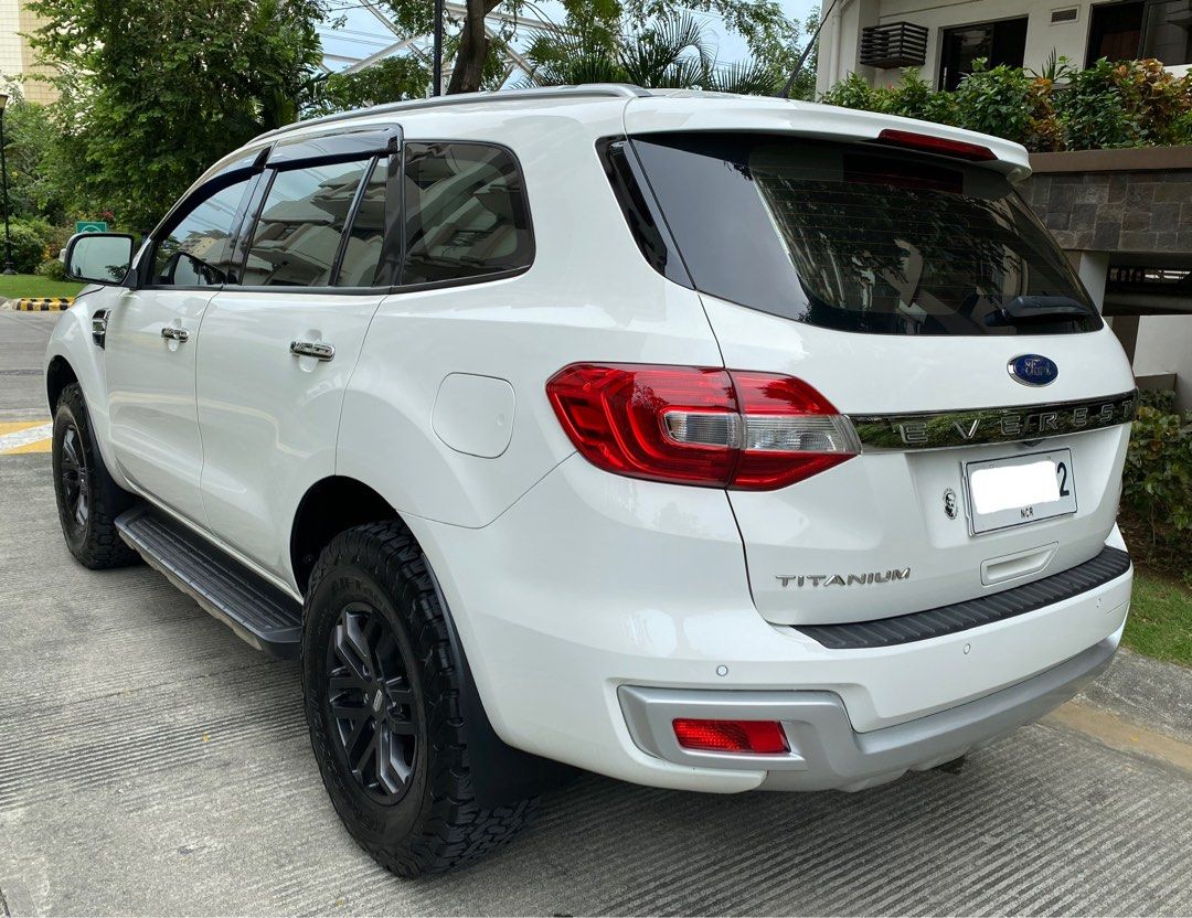 Ford EVEREST TITANIUM PLUS 4X4 AT Montero Mux Fortuner Terra CRV Santa ...