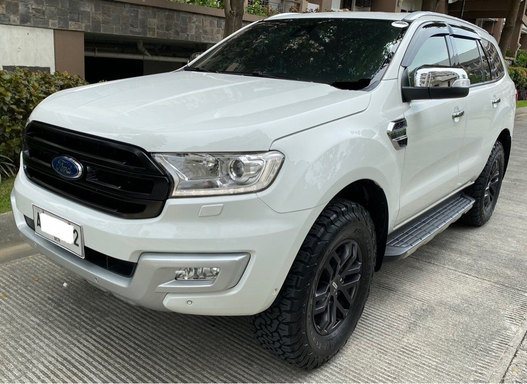Ford EVEREST TITANIUM PLUS 4X4 AT Montero Mux Fortuner Terra CRV Santa ...