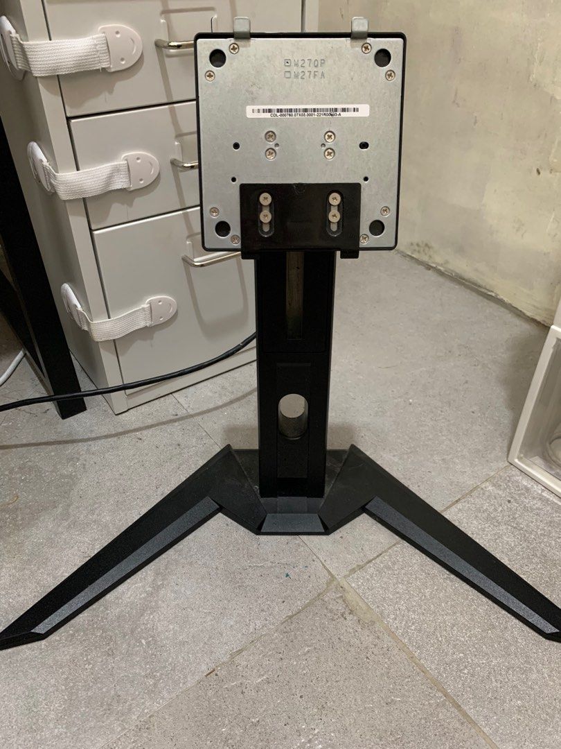 Gigabyte Adjustable Monitor Stand, Computers & Tech, Parts ...